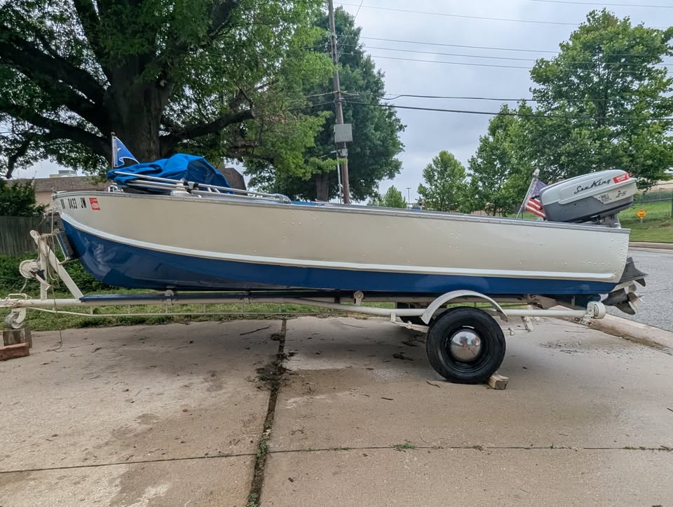 14' 6" Feet 1957 Lone Star - 53790 | Antique Boat America