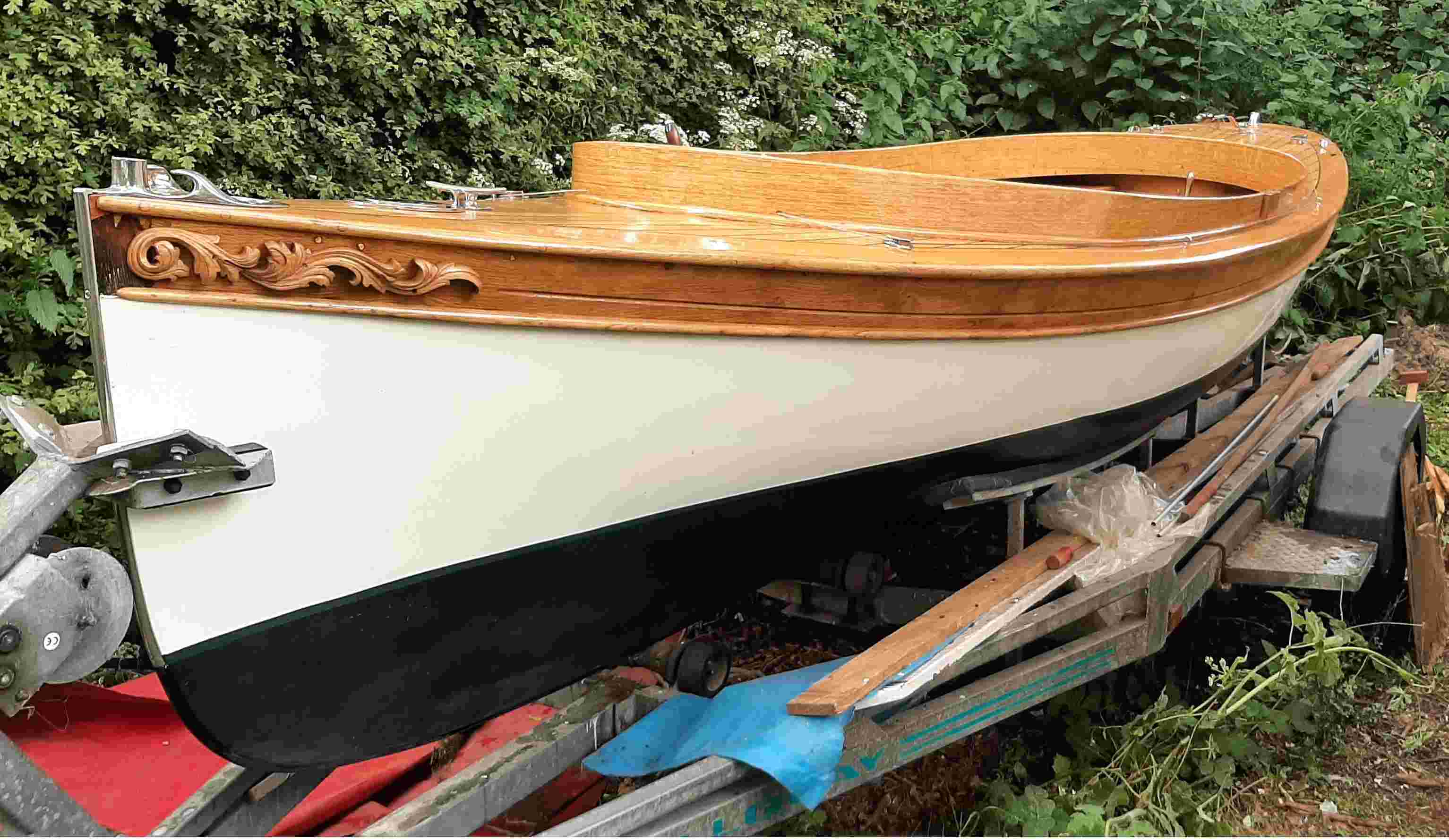 18 Feet 1899 Truscott Family Launch - 54580 | Antique Boat America