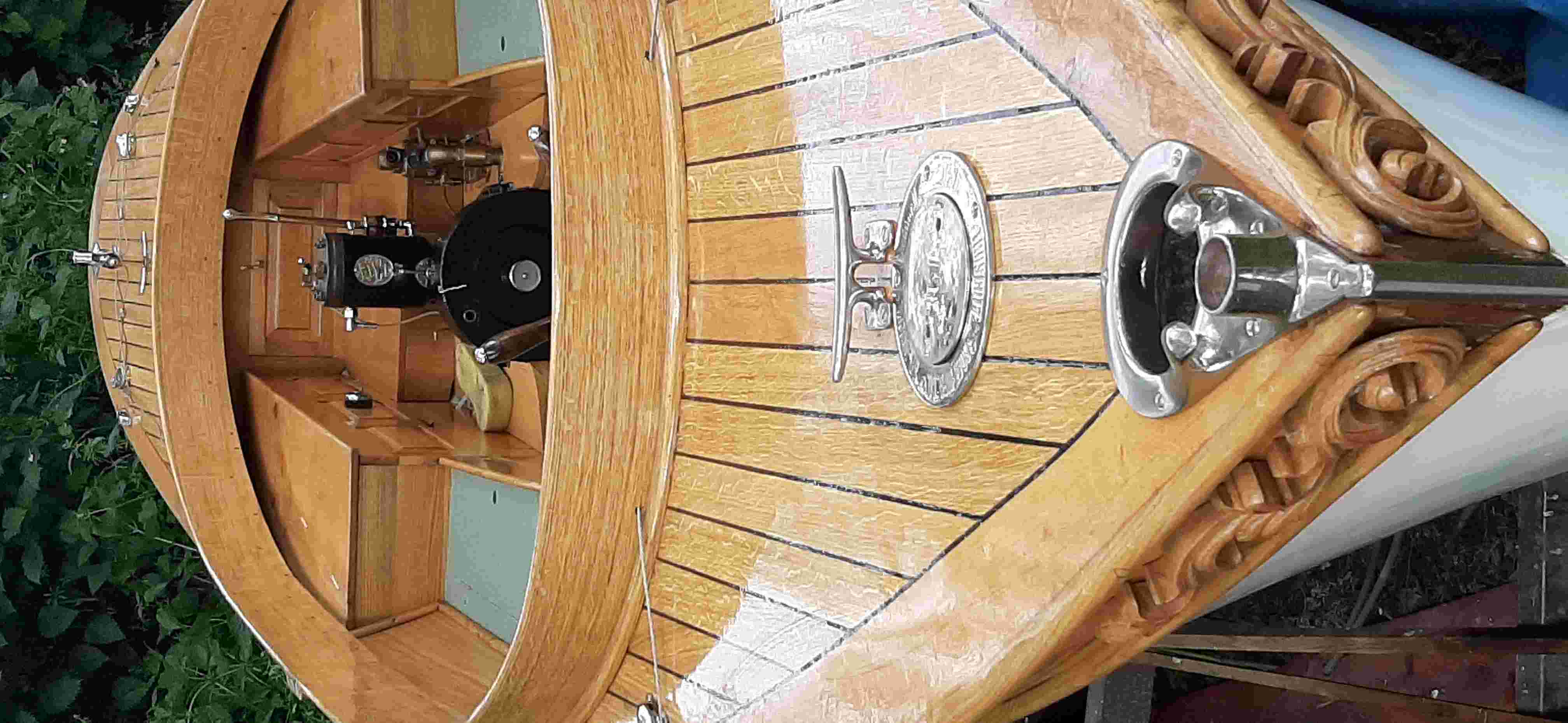 18 Feet 1899 Truscott Family Launch - 54580 | Antique Boat America